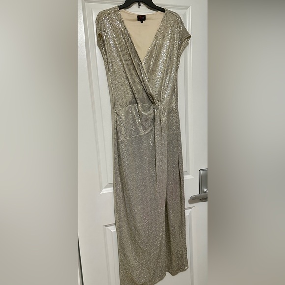 JM Collection | Dresses | Silver Gown | Poshmark